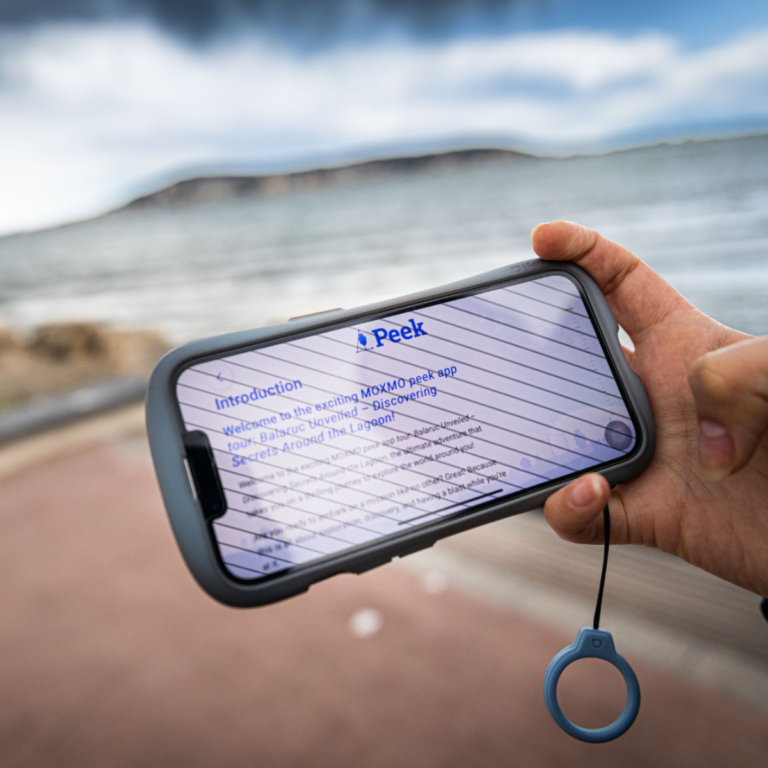 Mobile Geo-location Learning Experiences using the Peek App - CHARM-EU